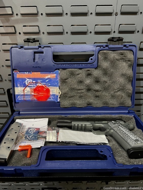 Colt 1911 Government Rail Gun M45A1 O1070CQB Two Tone 45 ACP - Semi ...