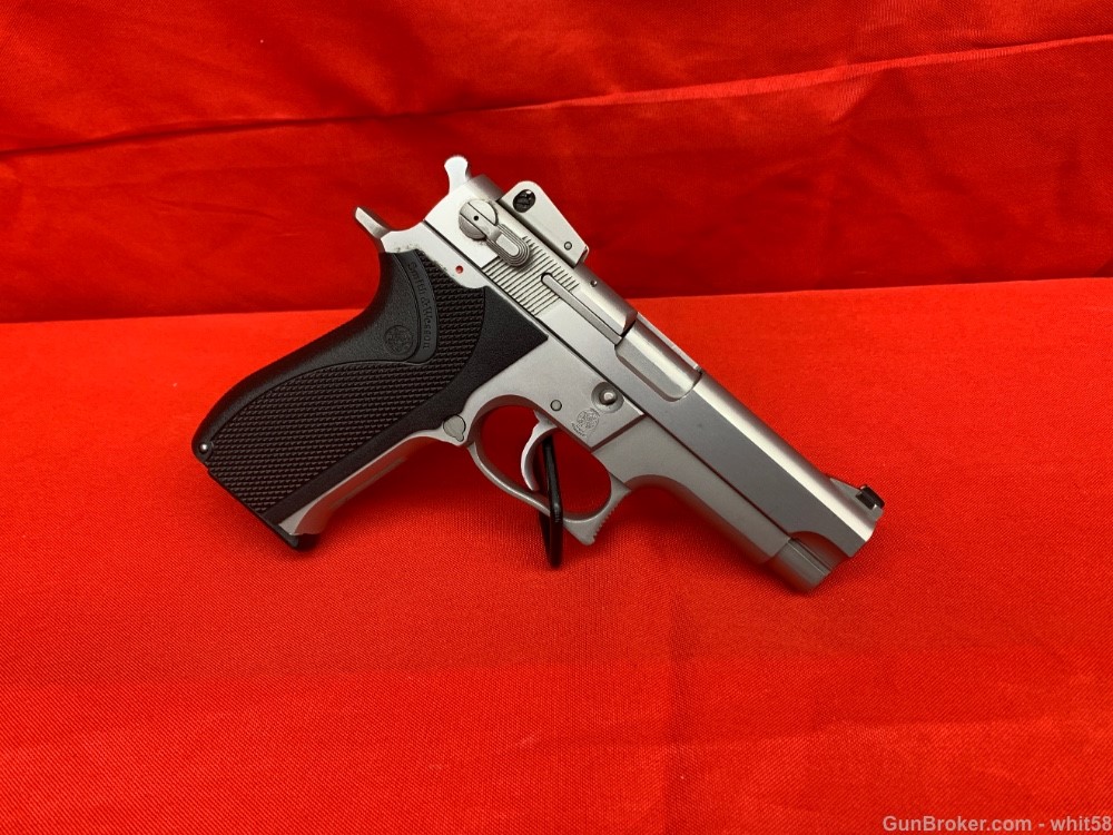 Smith & Wesson Model 5906 - 9mm - S&W 59 Series Pistol - Stainless - Semi Auto Pistols at ...