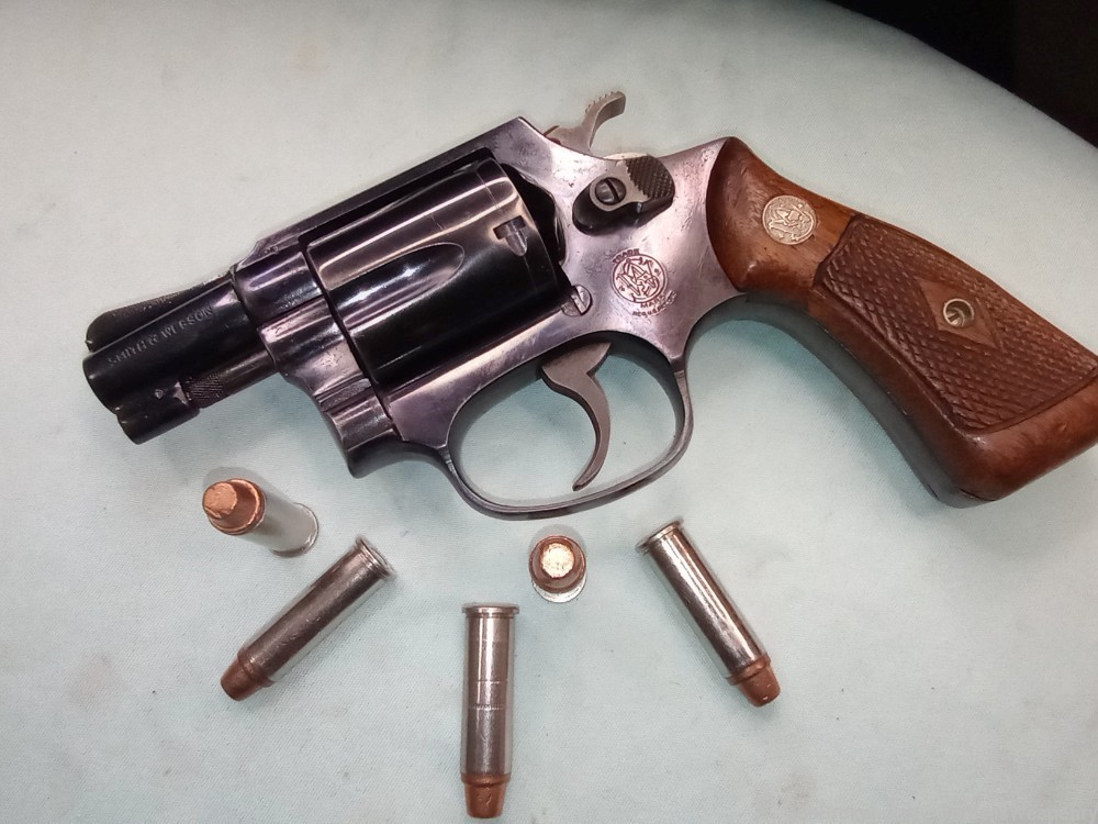 Smith&Wesson Chiefs 38 Special SnubNose Model 36 S&W Colt Detective 1966 - Revolvers at ...