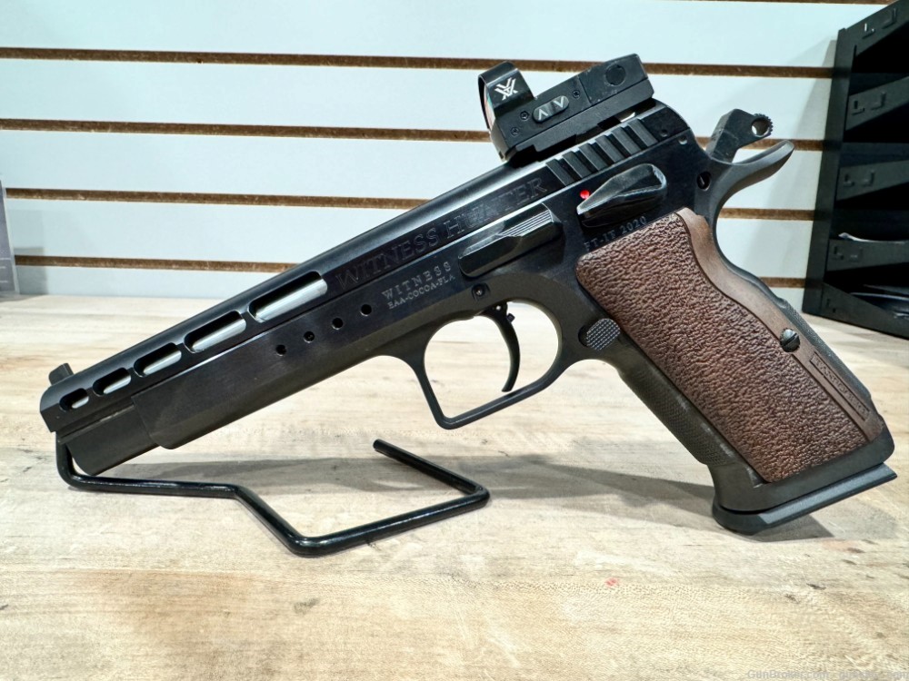 EAA Tanfoglio Witness Hunter 10MM - Semi Auto Pistols at GunBroker.com ...