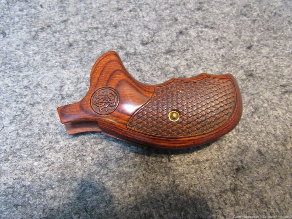 Smith & Wesson 686-6 rosewood grips - Pistol Grips at GunBroker.com ...