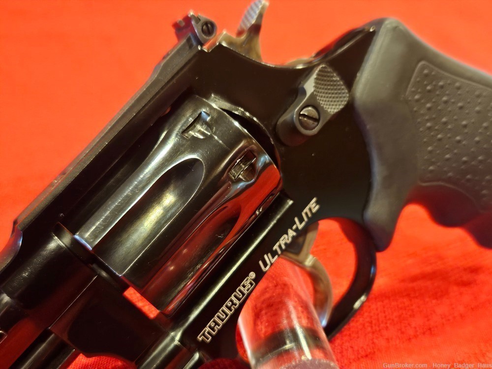 Discontinued Taurus Ultra-Lite Model 941 in .22 Magnum - 8 Shot ...