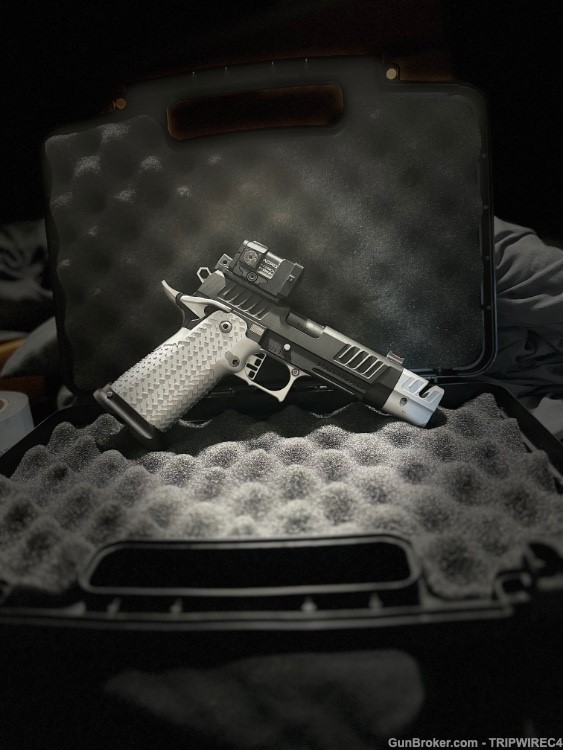 NEW Staccato C2 DUO, DLC Barrel, Aimpoint ACRO Optic Ready, Cheely L2 ...