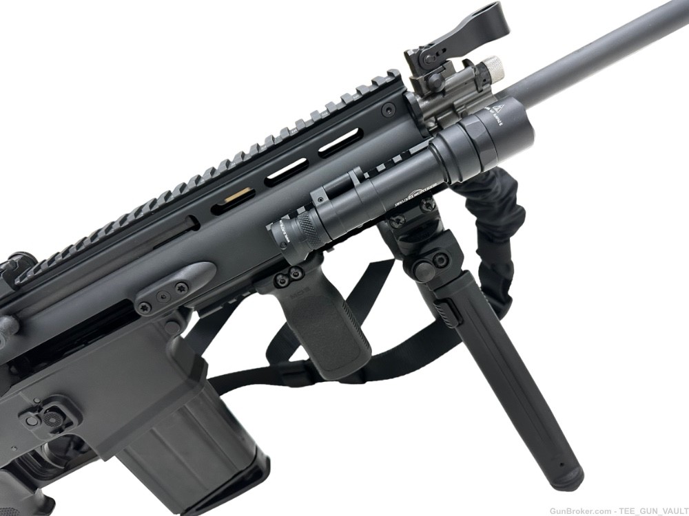FN AMERICA SCAR 17S WITH TRIJICON ACOG AND SUREFIRE MANY UPGRADES ...