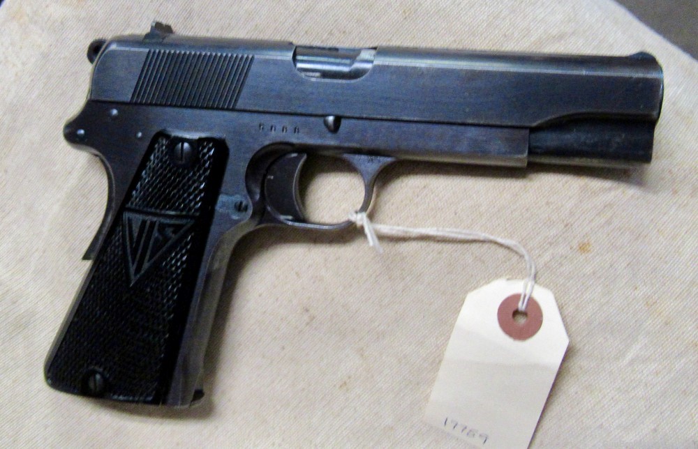 WWII German Issued Radom P35 9mm Pistol Slotted .01 NO RESERVE - Curios ...