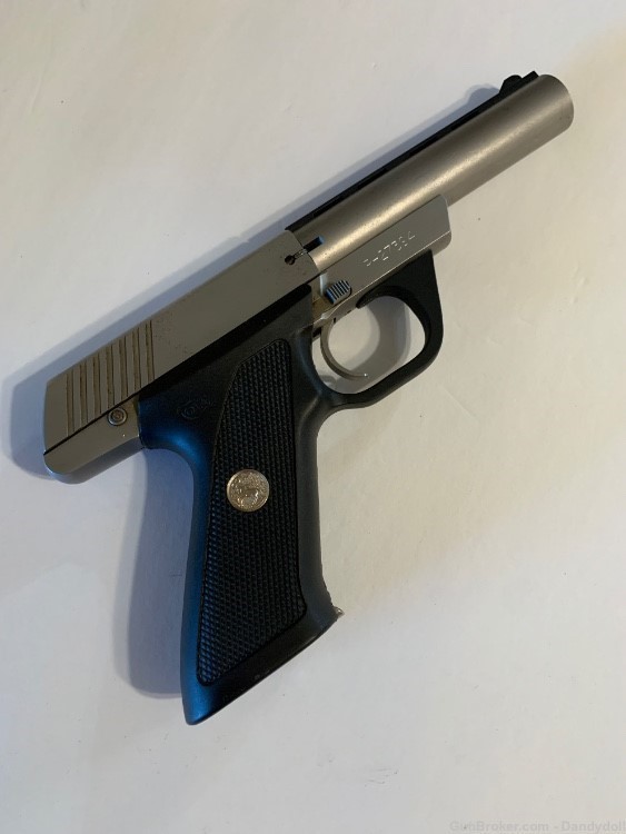 Colt Model 22 Target Semiautomatic Pistol 10+1 with Case - Semi Auto ...