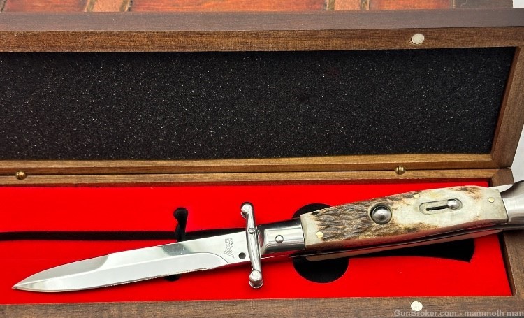 Classic Swing Guard Switchblade Stag - Automatic Knives at GunBroker ...