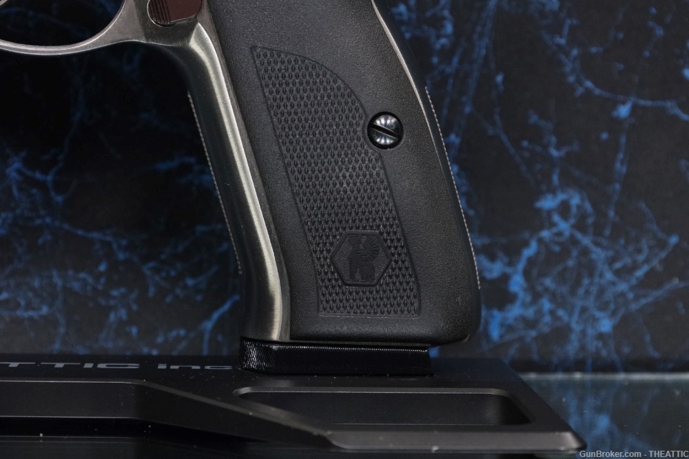 SPHINX AT2000S 9MM PISTOL DUOTONE MADE IN SWITZERLAND AT 2000 - Semi ...