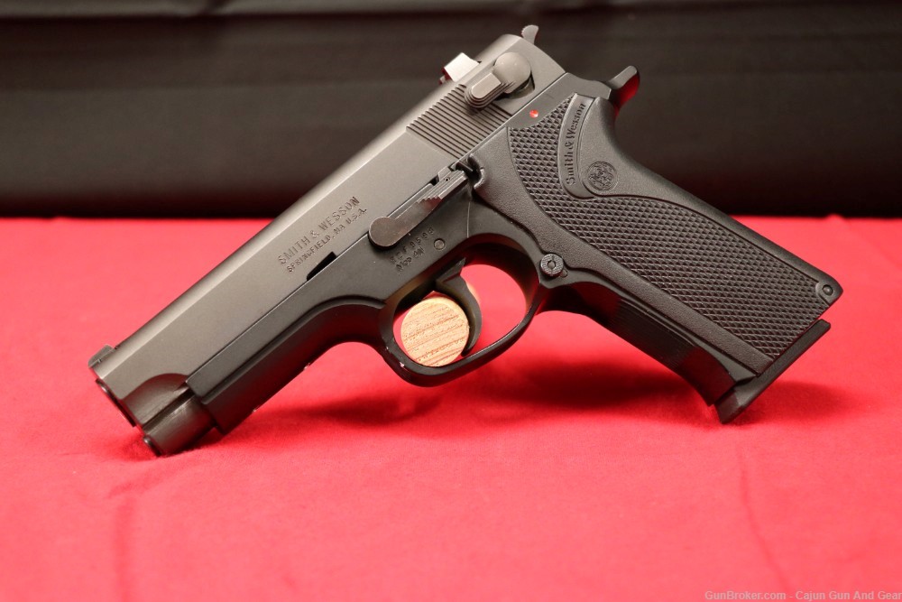 Smith & Wesson Model 411 .40 SW 14 DAY AUCTION - Semi Auto Pistols at ...