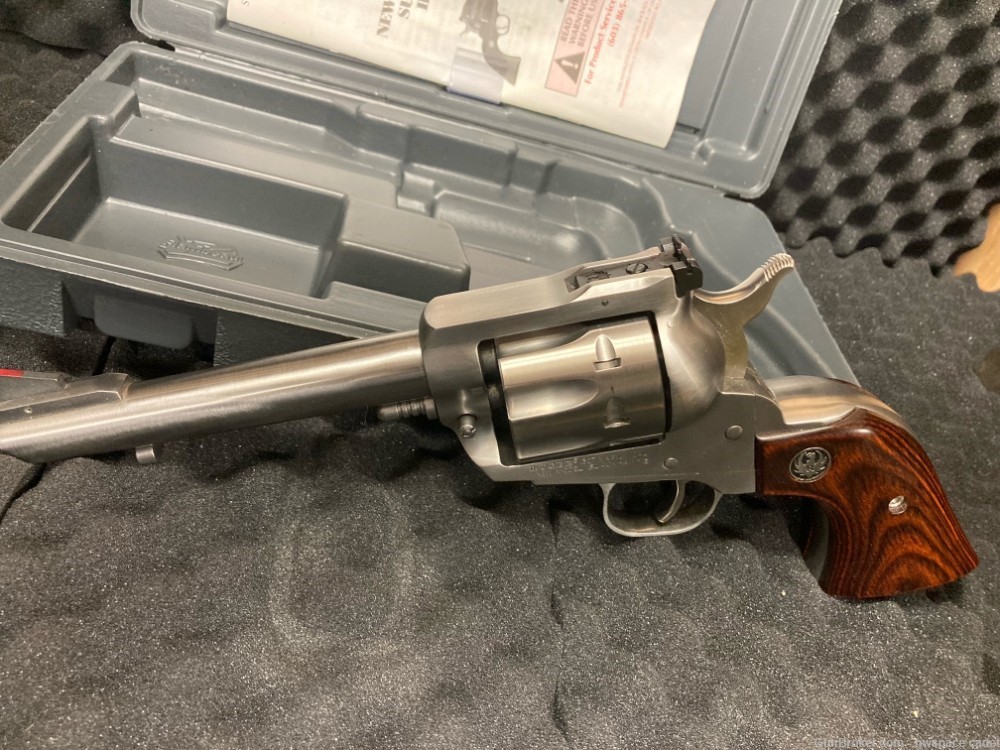 Ruger Blackhawk 327 Fed Magnum 8 Shot - Revolvers at GunBroker.com ...