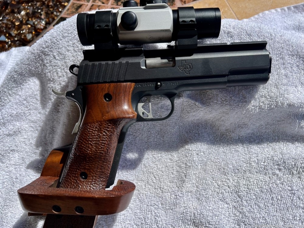 1911 Bullseye Pistol in .45 ACP - Semi Auto Pistols at GunBroker.com ...