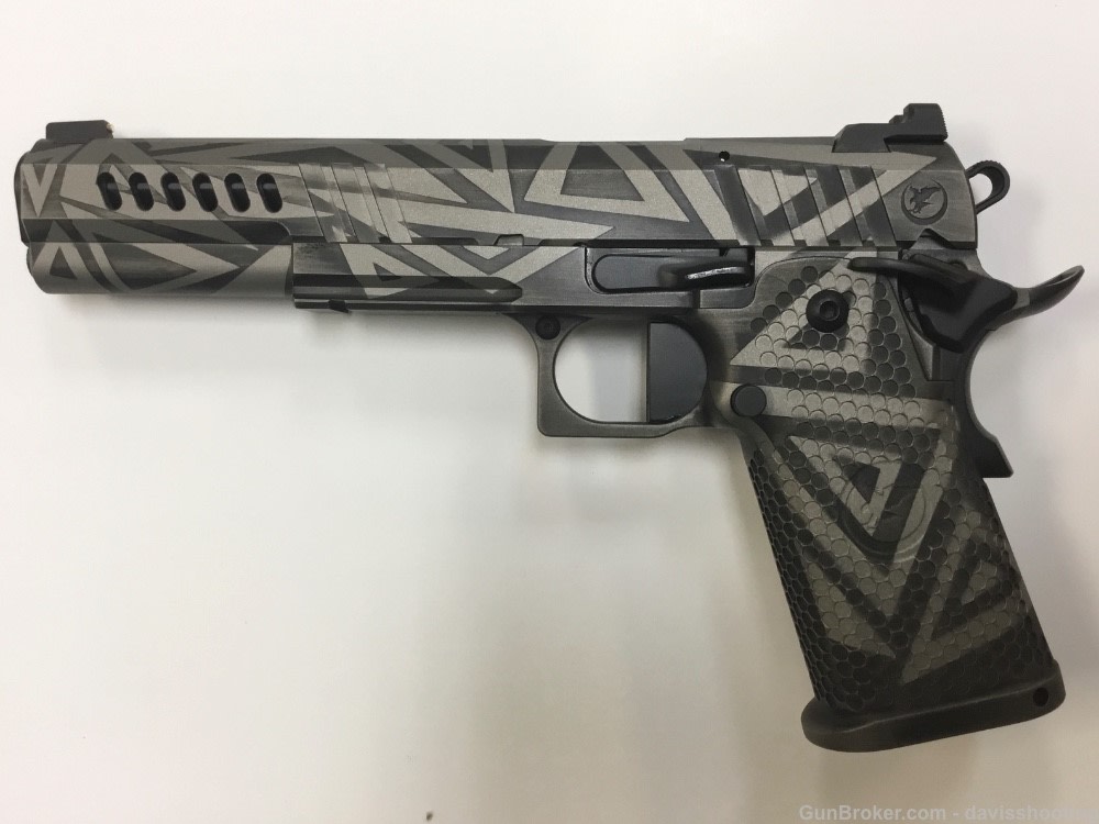 NIGHTHAWK CUSTOM - Chairman - 9mm/6" - Like New, Barely Fired, w/Acc ...