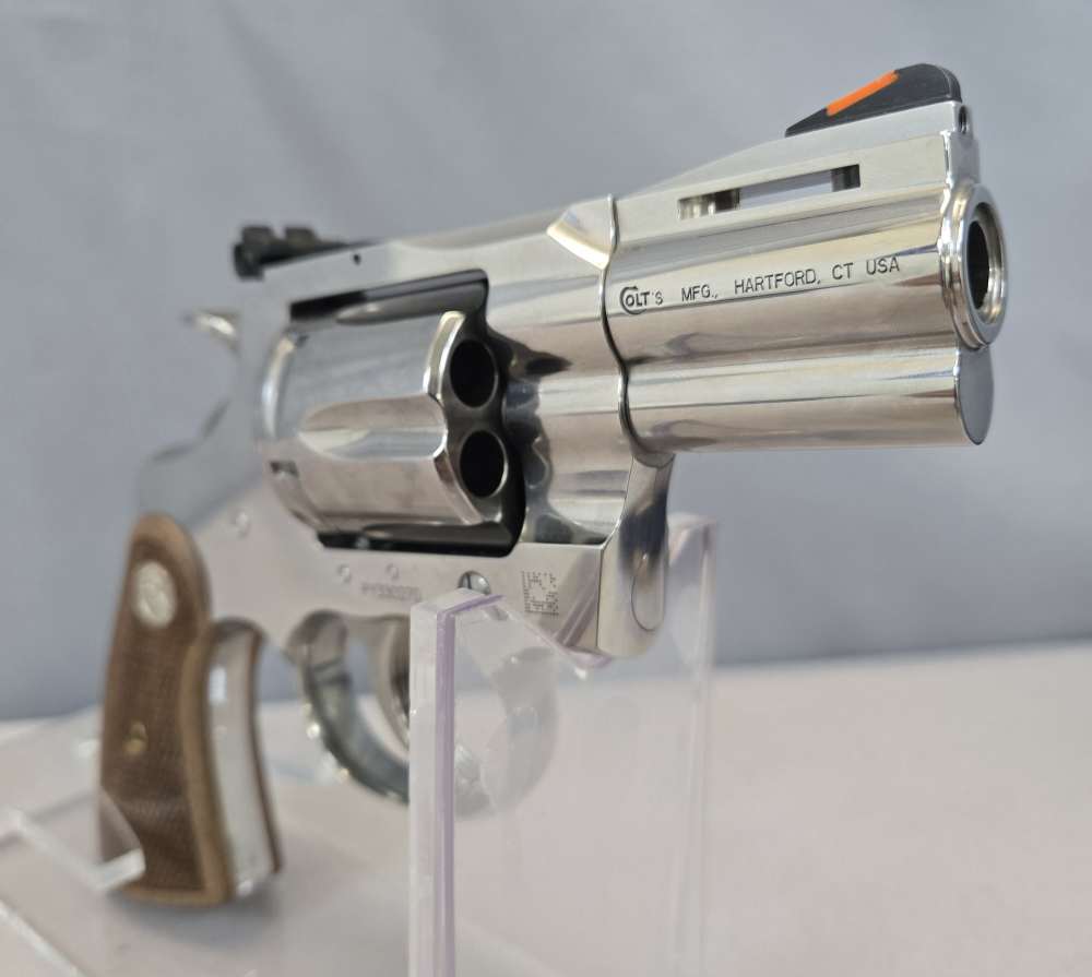 Colt Python .357 Magnum 2.5 Inch Barrel Stainless - Revolvers at ...