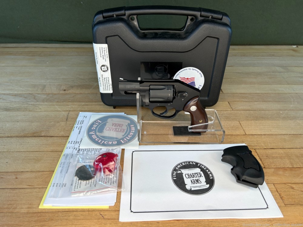 Charter Arms Off Duty Revolver .38 Special SPL 2" Like New In Box 5 ...