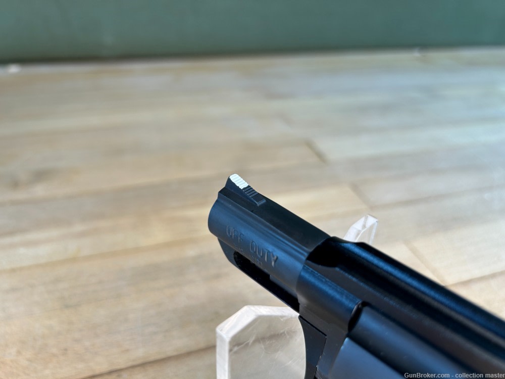 Charter Arms Off Duty Revolver .38 Special SPL 2" Like New In Box 5 ...