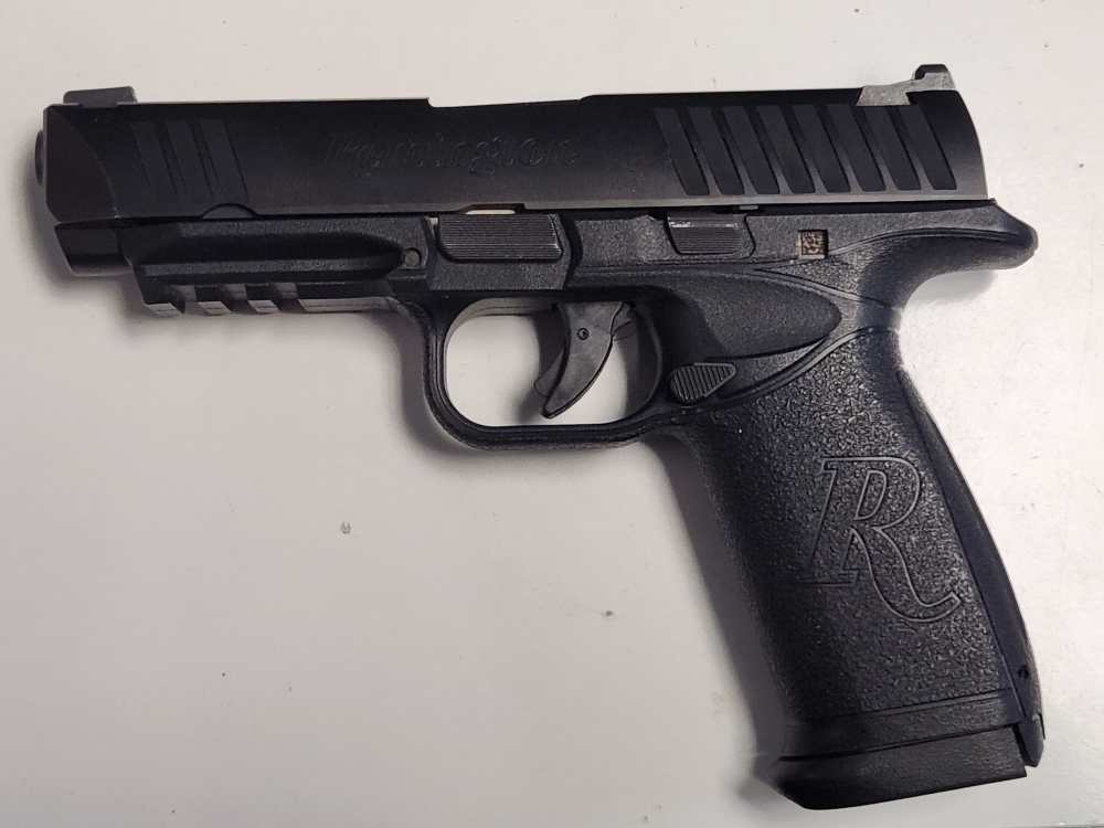 Remington RP9 9mm Pistol, 18 Round Capacity - Semi Auto Pistols at ...