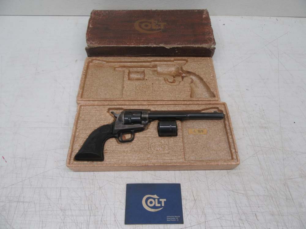 Colt Peacemaker 22 LR & 22 Mag! In original box with manual! 1975 ...