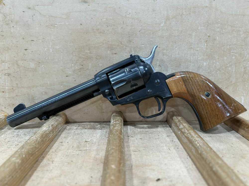 H. SCHMIDT / WESTERN HS MODEL 21 S 22 LR. 28056 - Revolvers at ...