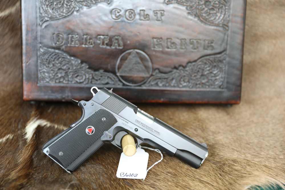 B6102 Colt Delta Elite 10mm & 40 S&W in wood display case high ...