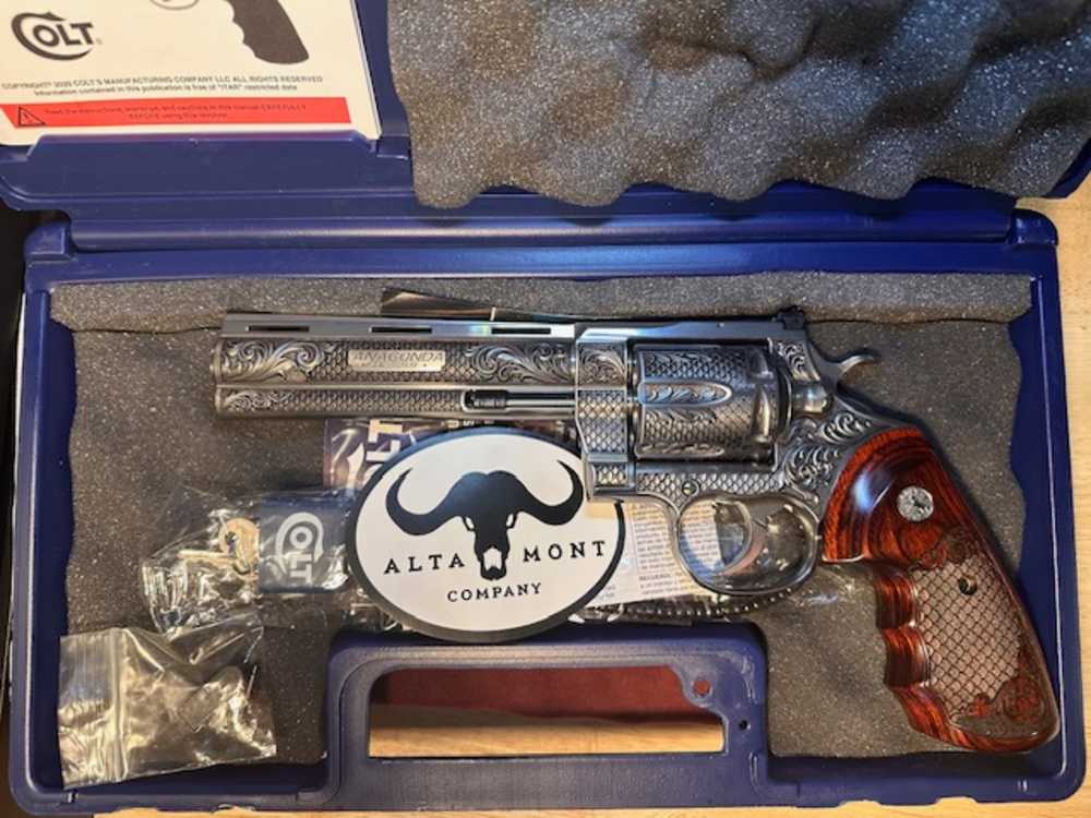 Colt Anaconda .44 Mag - Altamont Royal Snake Scale AAA - Revolvers at ...