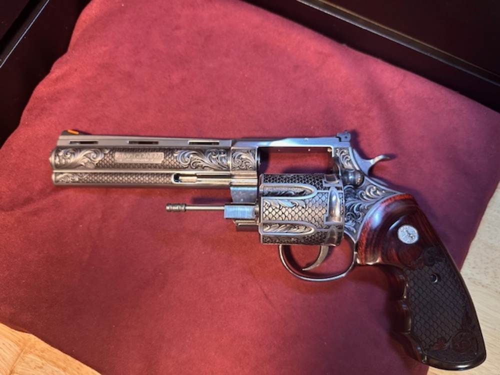 Colt Anaconda .44 Mag - Altamont Royal Snake Scale AAA - Revolvers at ...