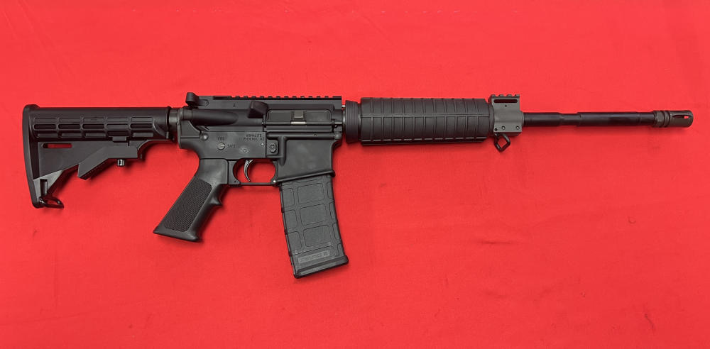 ARMALITE M15 AR-15 rifle 5.56x45mm NATO black flat-top adj. stock 1 ...