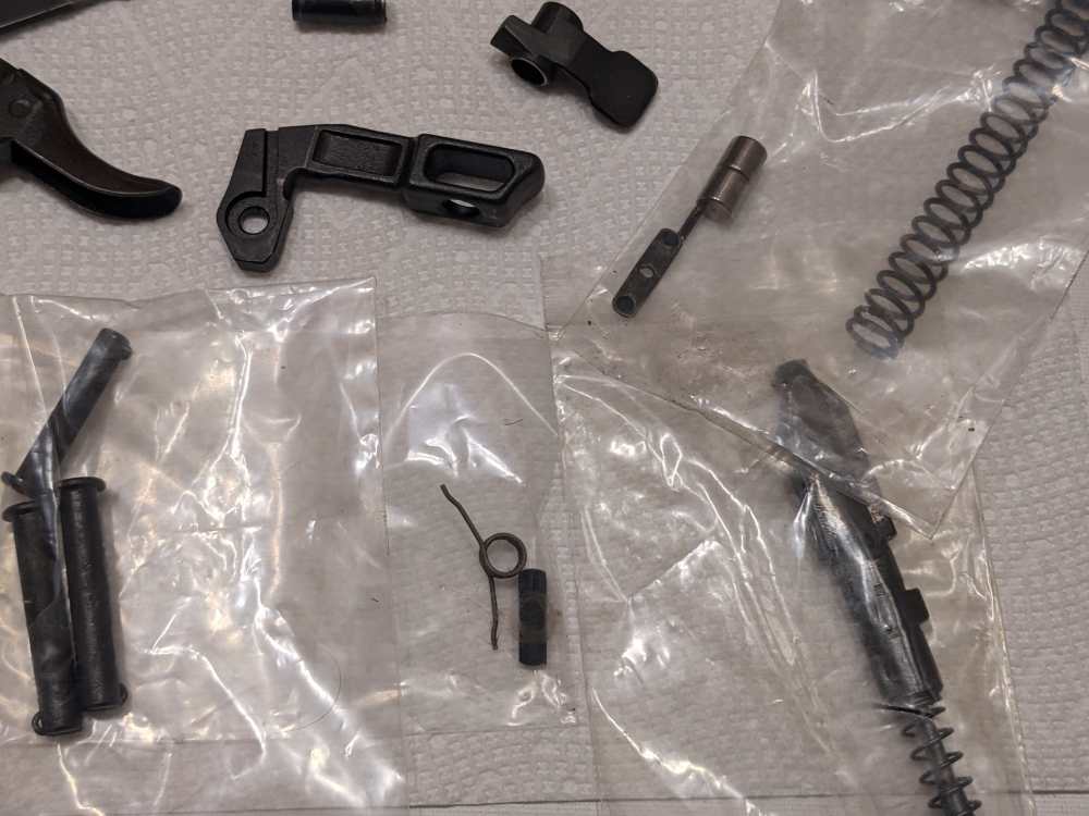 MP5 Bolt, Full auto hammer, recoil rod and all springs, Penny:No ...