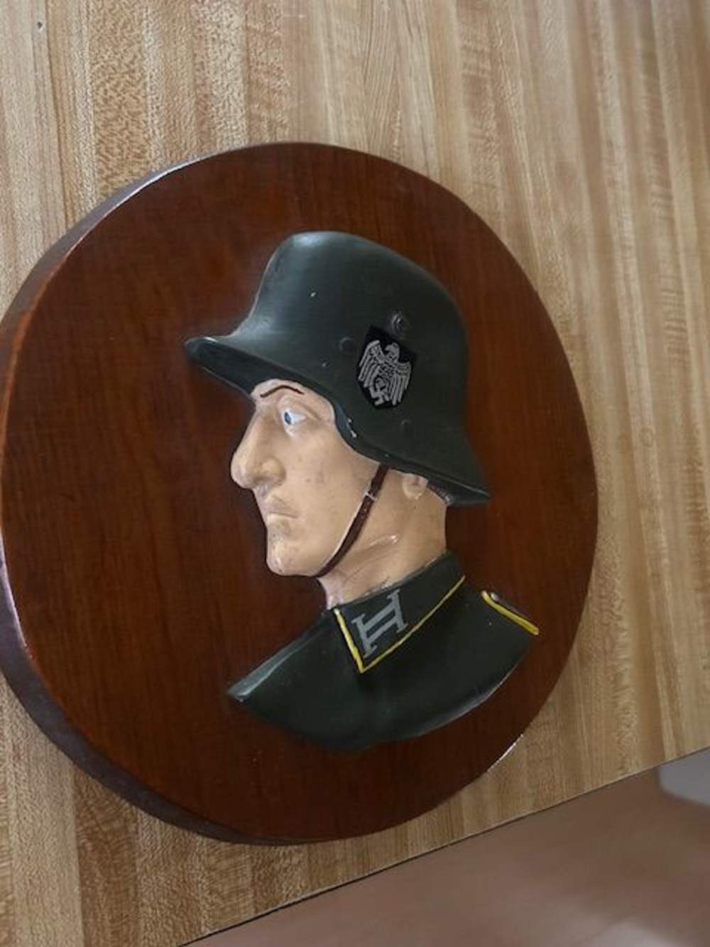 German WW2 Soldier Plaque-Solid Wood-Nice - WWI & WWII Collectibles at GunBroker.com : 1127638334