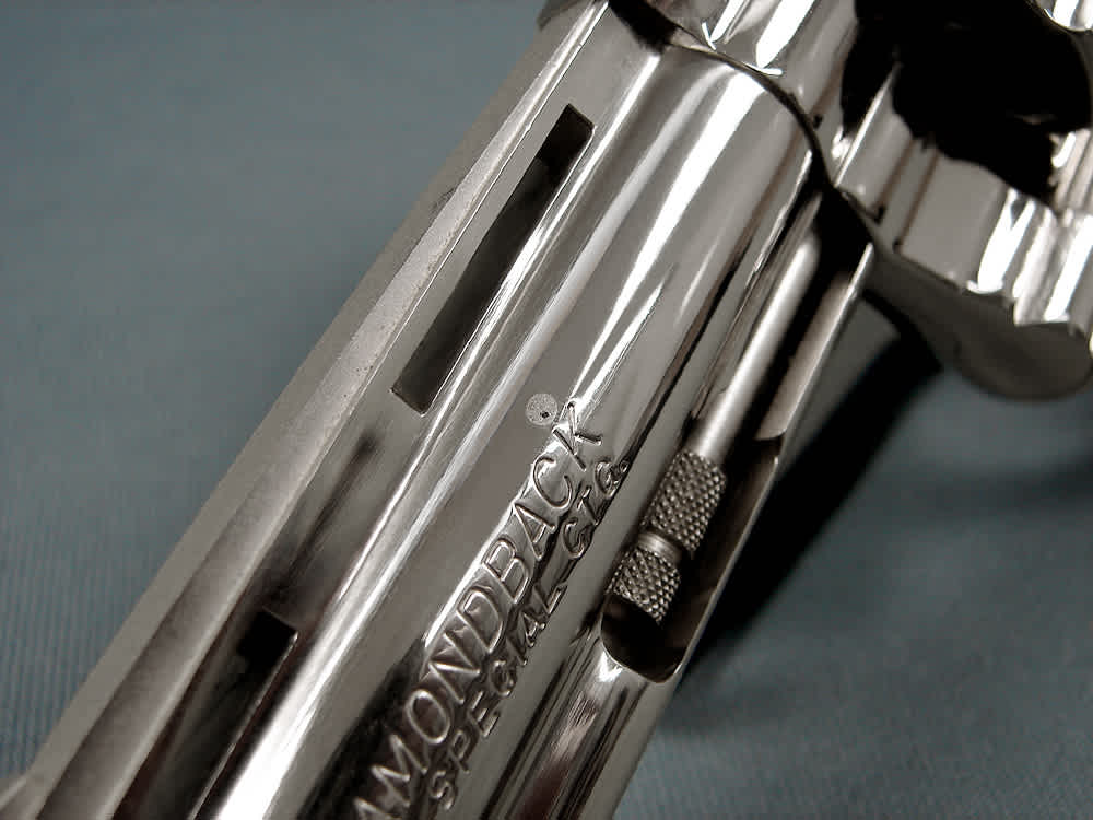 Colt Diamondback 38Spl 4" Nickel w/Colt Medallion Grips Mfg 1976 - NICE ...