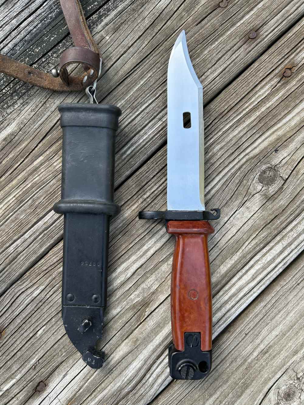 Polish 6H4 AKM Type 2 Bayonet, Bakelite Grip, Radom Production AK47 AKM ...