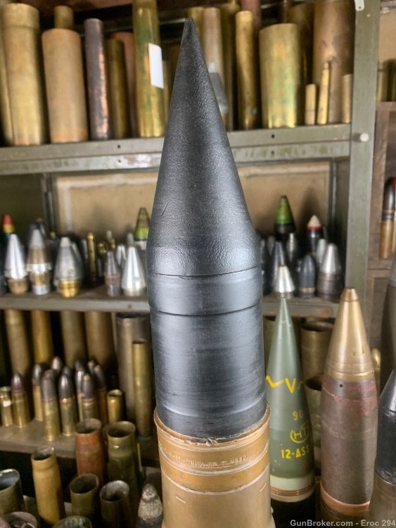 US 76mm M339 APT round for M32 tank gun of the M41 Walker Bulldog ...