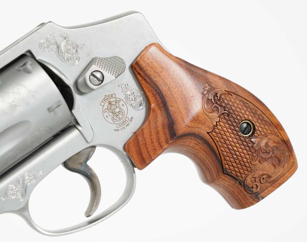 Smith and Wesson S&W Model 640 357 mag engraved wood grips *USED ...