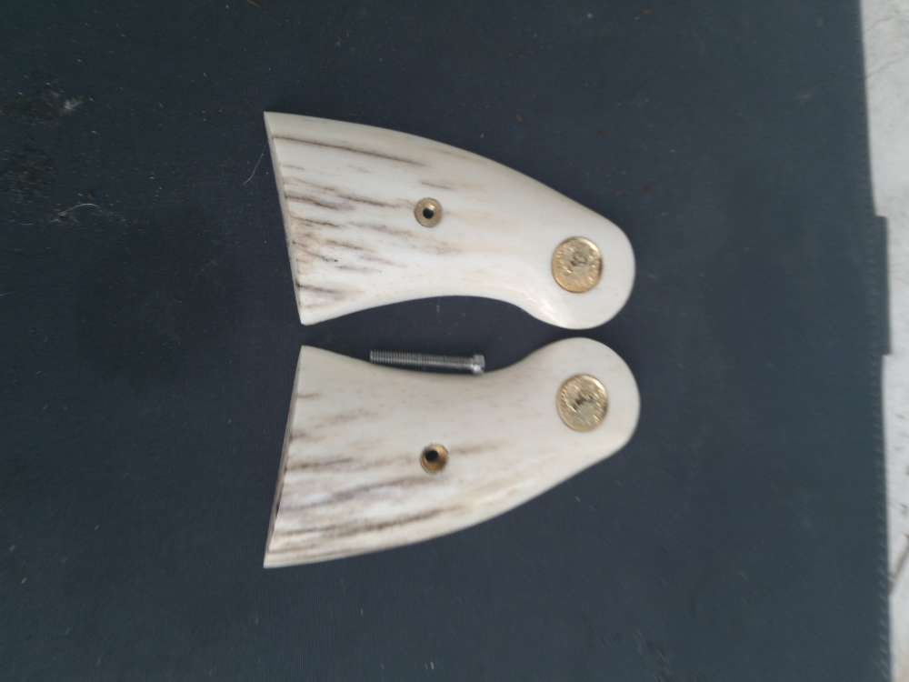 Colt python giraffe bone grips ORION OUTPOST OO gold medallions E I ...