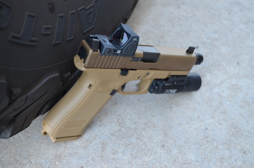 Glock 19X MOS TB Trijicon RMR Type 2 Surefire X300U-A New Threaded ...