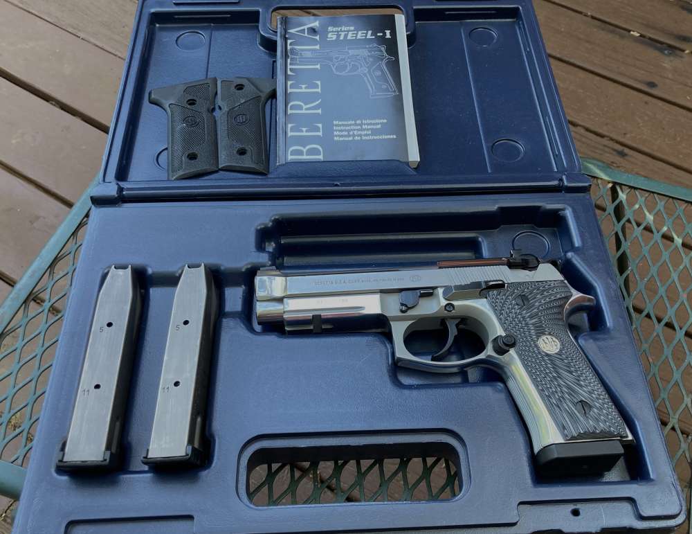 Beretta Vertec 96FS, 40S&W, Stainless w/extra grips & 3 Mags, case ...