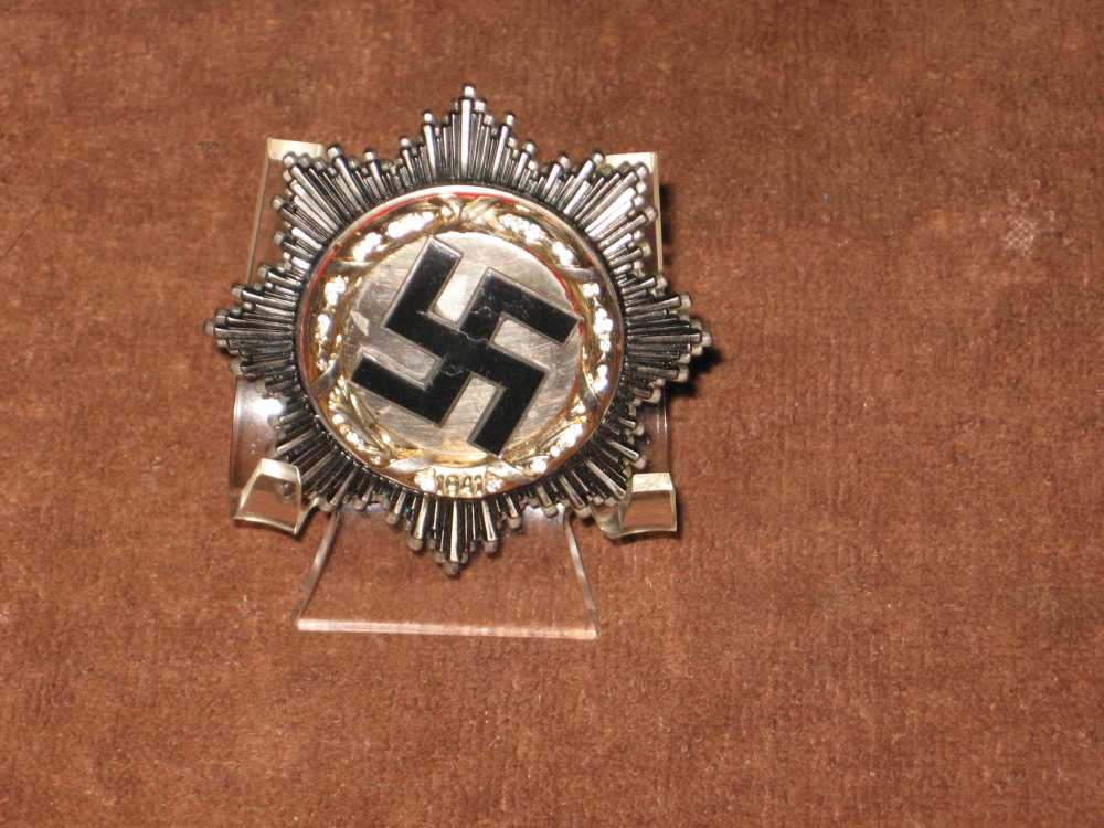 German Cross in 800 "Silver" and diamonds, - WWI & WWII Collectibles at ...