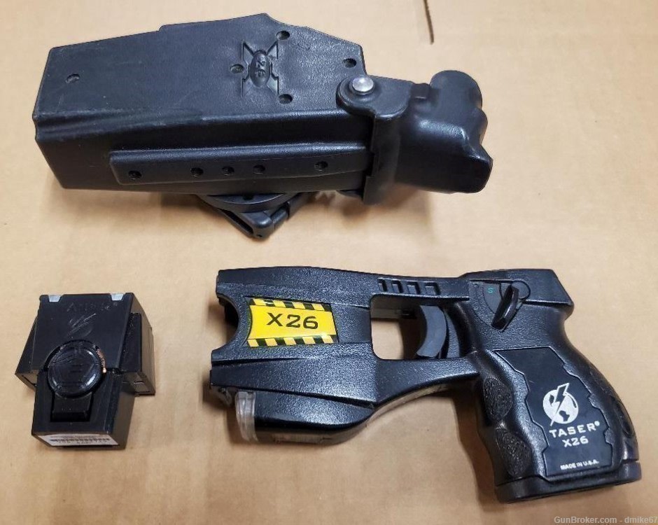 X26 TASER w/ New Battery, Holster & Cartridge E2 ERROR CODE - WORKS ...