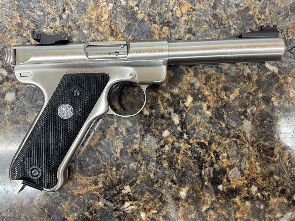 Ruger Mark II Target Semi-Auto Pistol .22 LR, 5.5” Bull Bbl(91860 ...