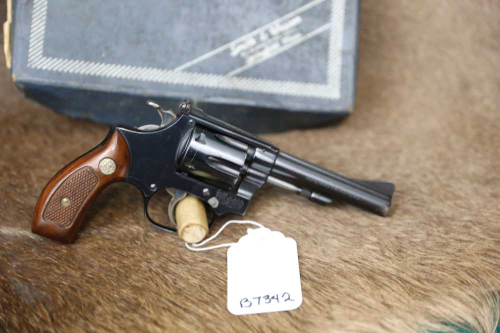 B7342 Smith and Wesson S&W Kit Gun 34-1 22 lr in box - Revolvers at ...