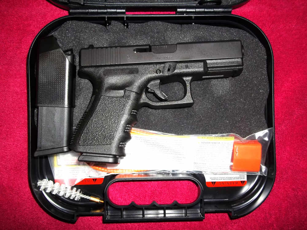 Glock 19 G19 9mm Pistol - Semi Auto Pistols at GunBroker.com : 1137012094