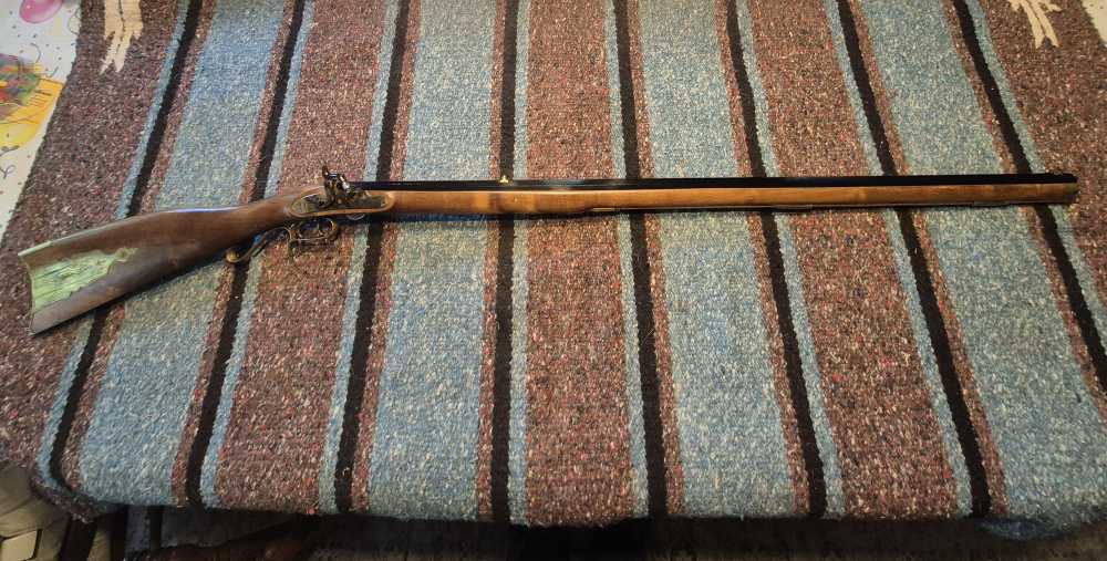 Michigan Long Rifle, (Kentucky rifle style) 45 cal. Made in Italy ...