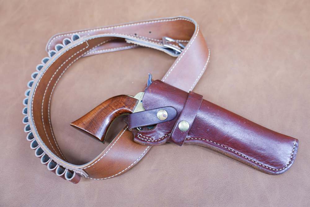 Navy Arms F.Llipietta .36 Cal - With Gun Belt & Holster- Penny Start ...