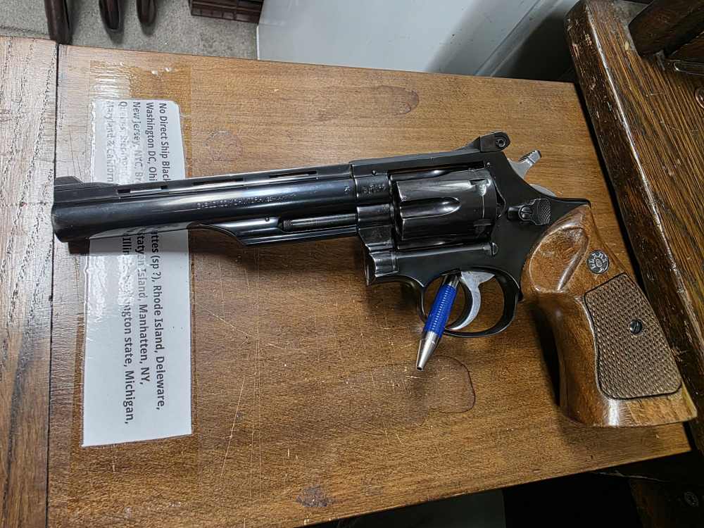 LLama Comanche III 357 Mag Revolver Blued 6 Shot Wood Grips - Revolvers ...