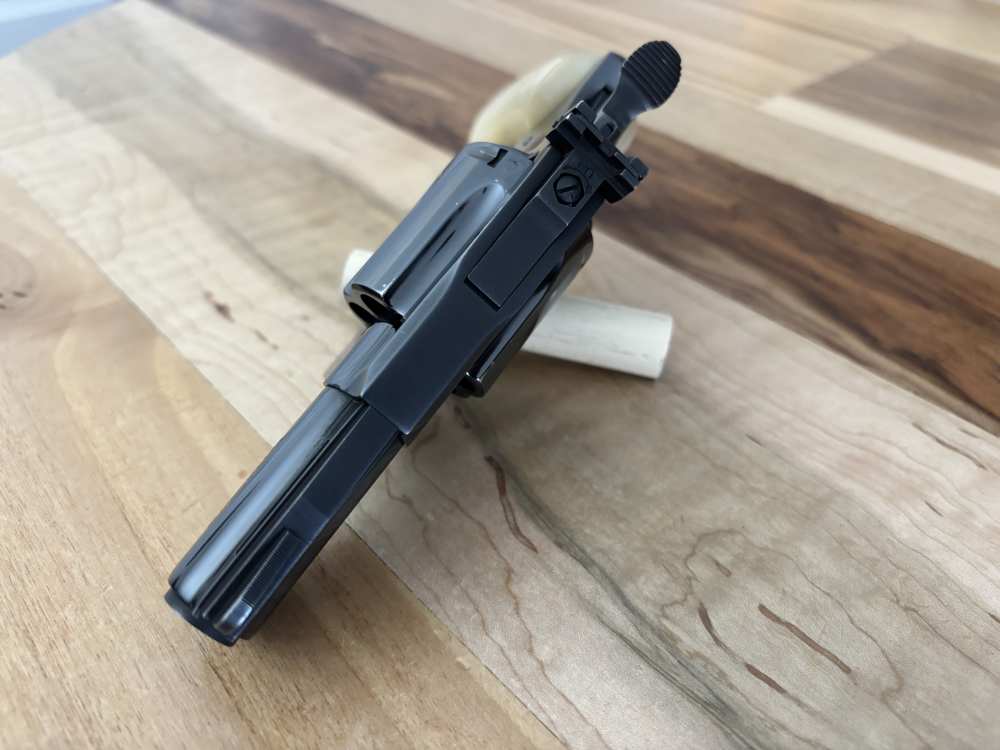 Colt DIAMONDBACK 2" snubby RARE 38 spl revolver ROYAL BLUE gold medallion - Revolvers at ...