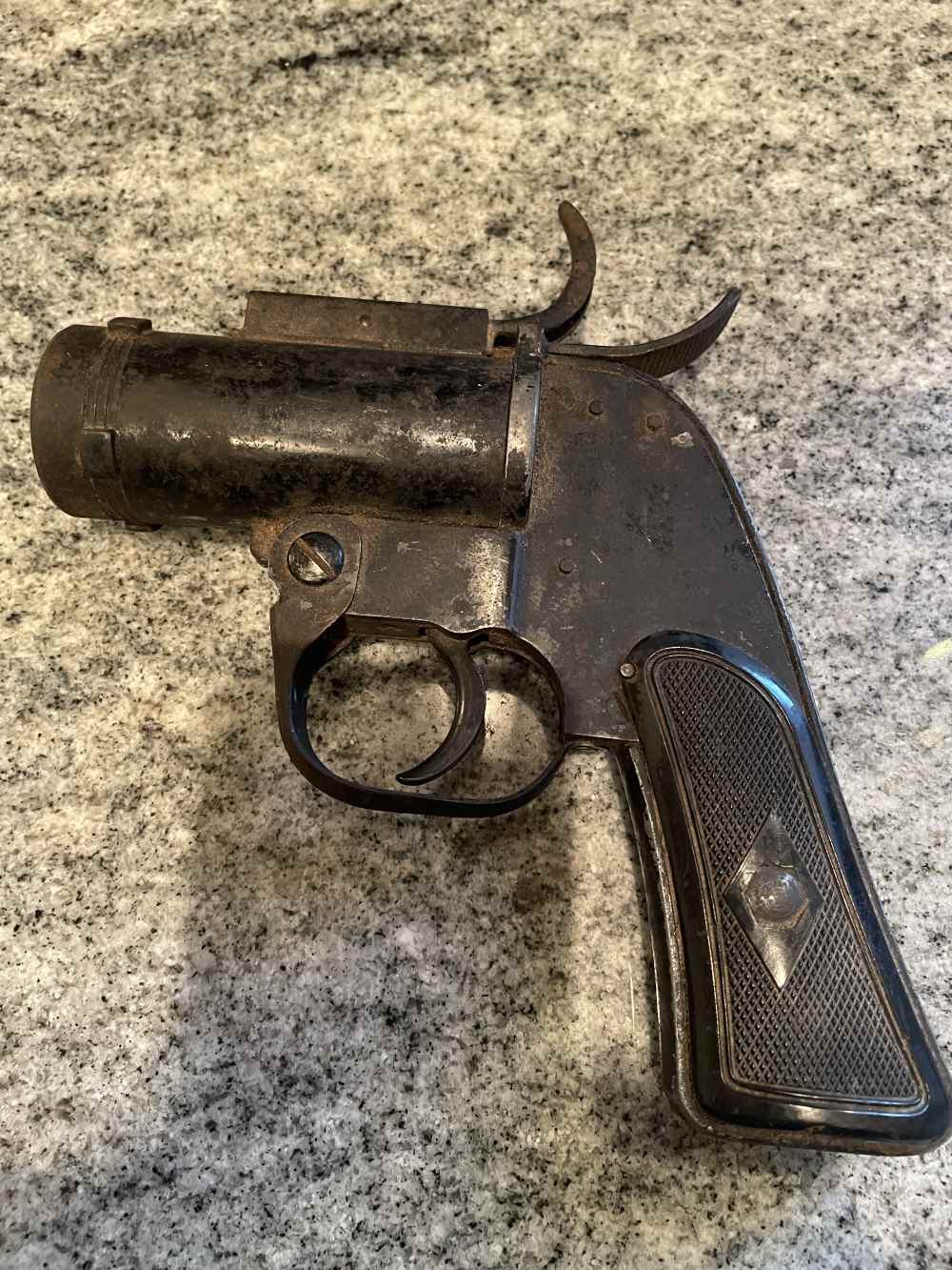 WW2 US Property AN-M8 Flare Pyrotechnic Pistol 37mm Signal - WWI & WWII ...