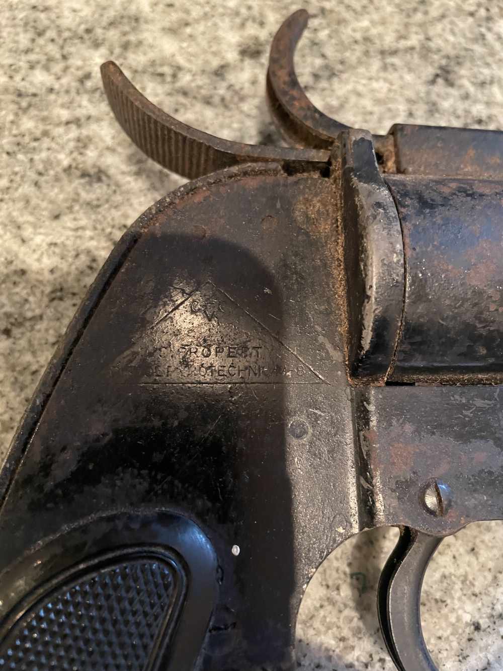 WW2 US Property AN-M8 Flare Pyrotechnic Pistol 37mm Signal - WWI & WWII ...