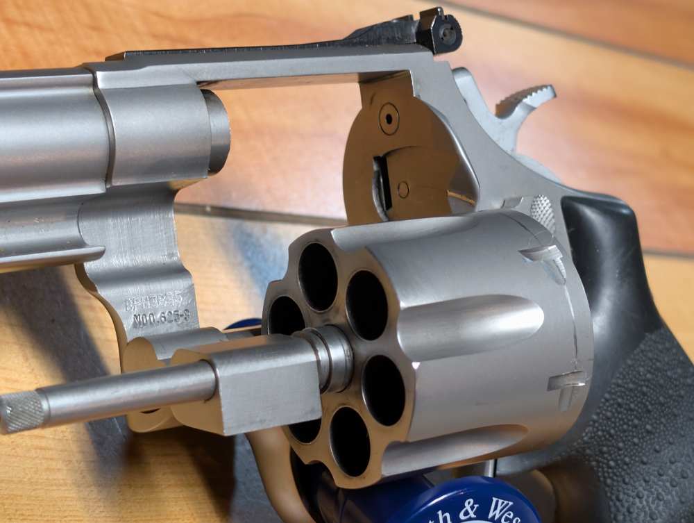 Pre Lock S&W 625-3 Model of 1989 45 ACP w/Original box, docs, moon clips - Revolvers at ...