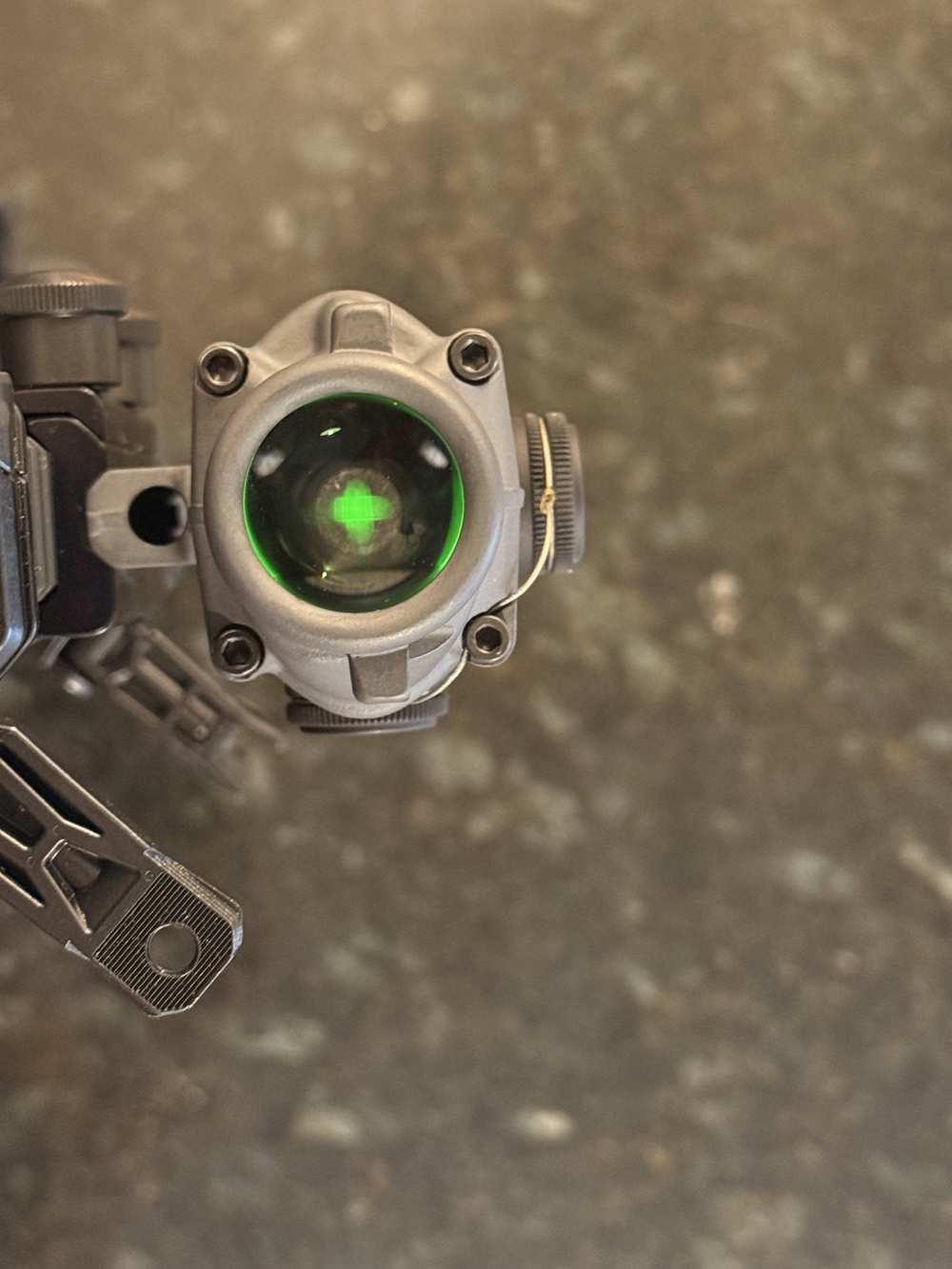 Daniel Defense DDM4 V7 – 5.56 NATO | Trijicon ACOG 4×32 | SureFire ...