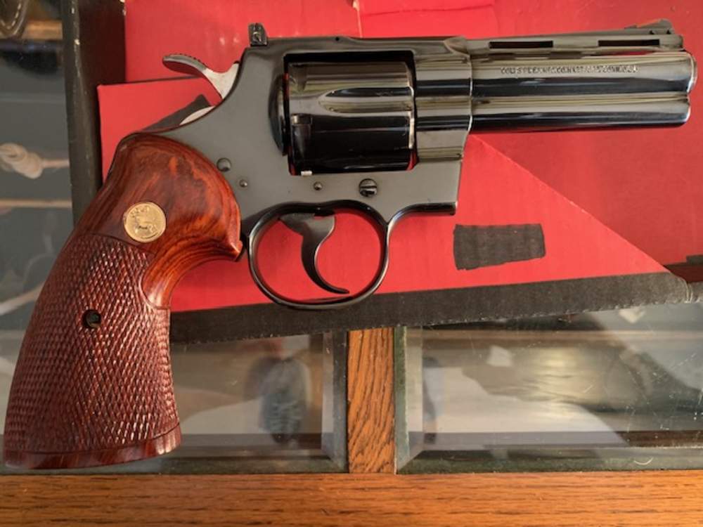 Colt Python 4", Factory Box, Manual, Papers, Beautiful condition ...