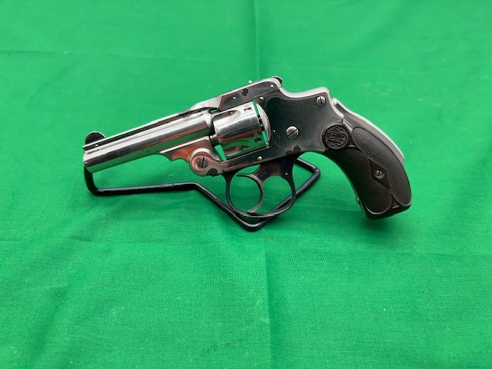 Smith & Wesson Safety Hammerless - Revolvers at GunBroker.com : 1148155214